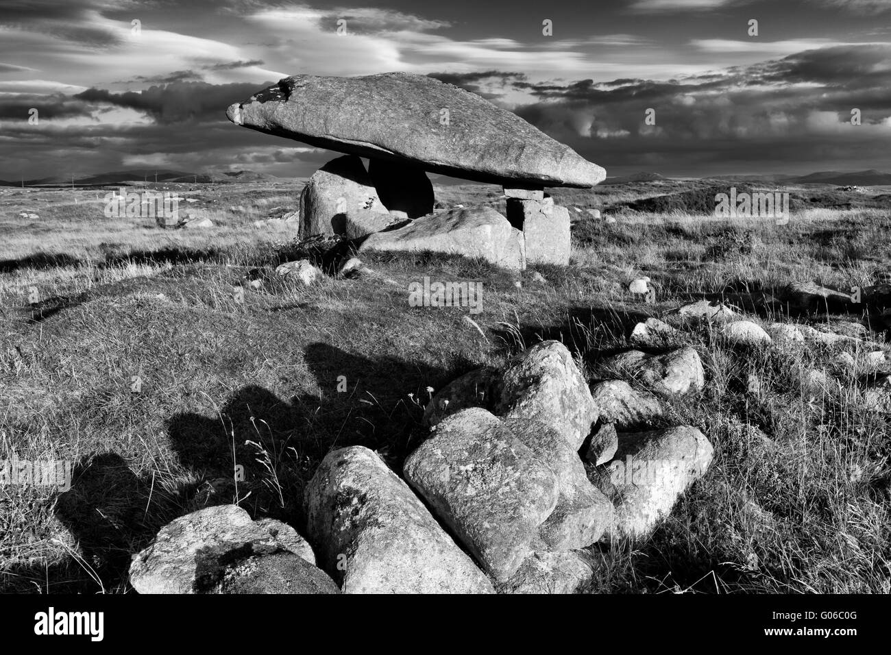 Kilclooney Dolmen, Kilclooney, County Donegal, Ireland, Europe Stock ...
