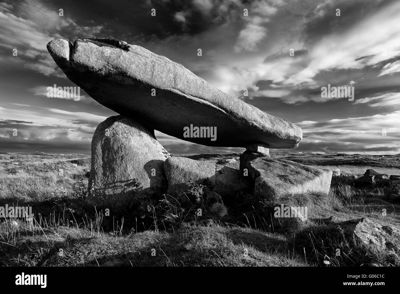 Kilclooney Dolmen, Kilclooney, County Donegal, Ireland, Europe Stock ...