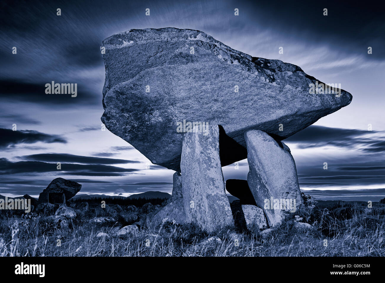 Kilclooney Dolmen, Kilclooney, County Donegal, Ireland, Europe Stock ...