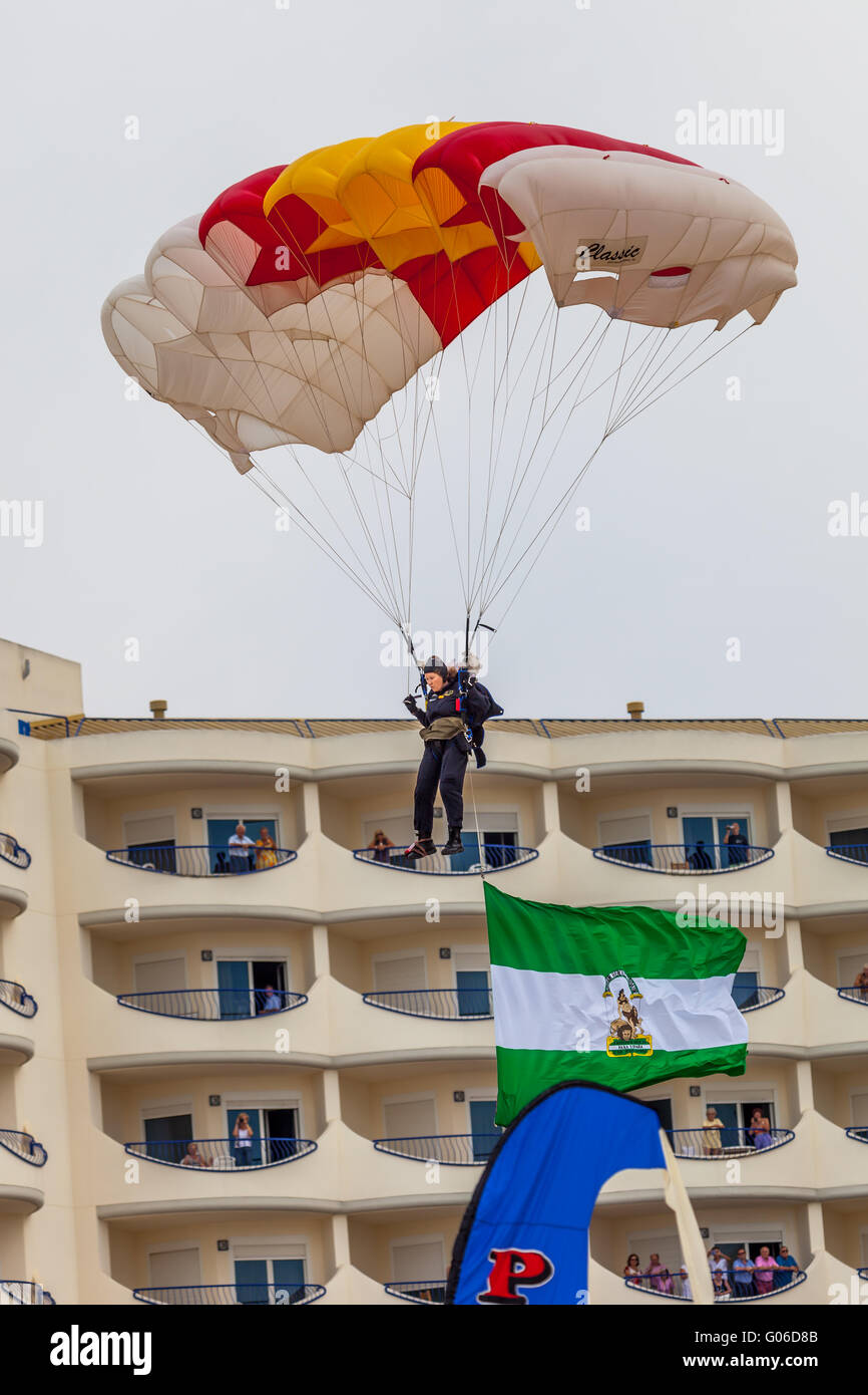 Sport parachutist hi-res stock photography and images - Alamy