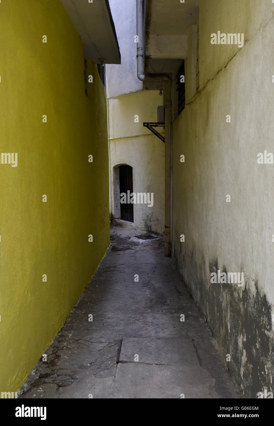 Painted narrow passage, Acapulco, Mexico Stock Photo - Alamy