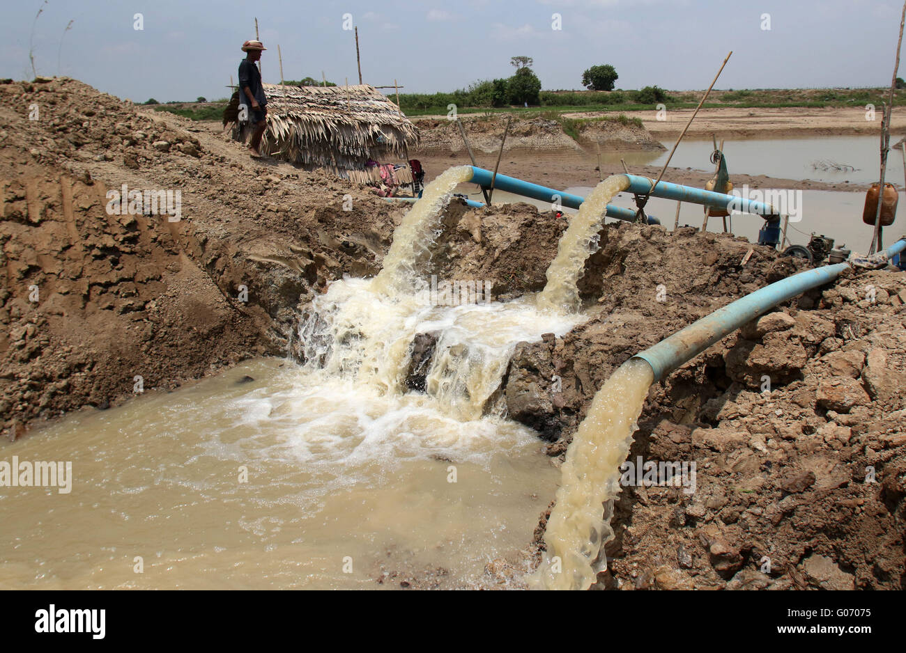 Depleted water hi-res stock photography and images - Alamy