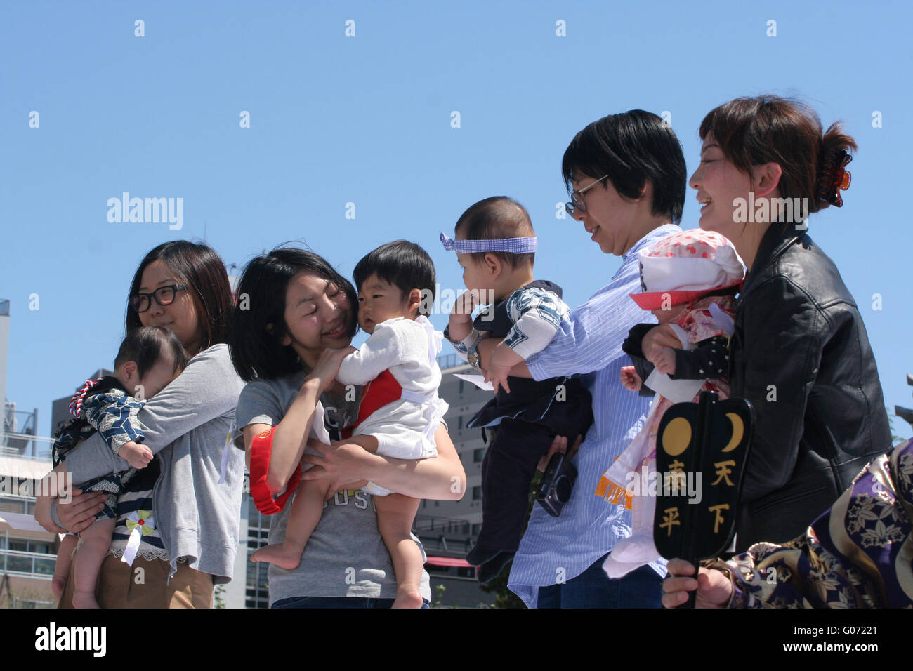 Tokyo, Japan. 29th April, 2016. Baby Crying Sumo, Naki-Zumo event was ...