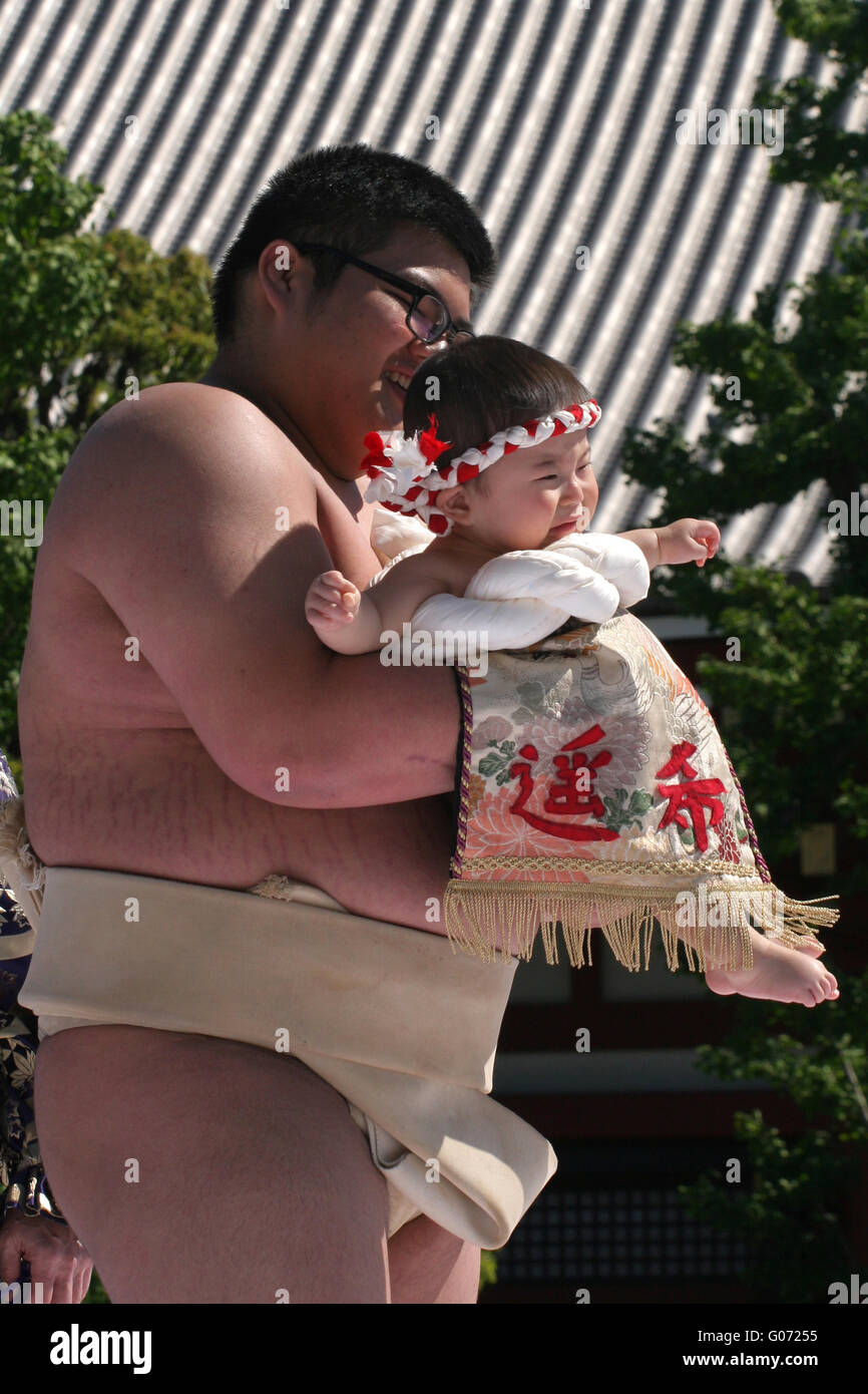 Tokyo, Japan. 29th April, 2016. Baby Crying Sumo, Naki-Zumo event was ...