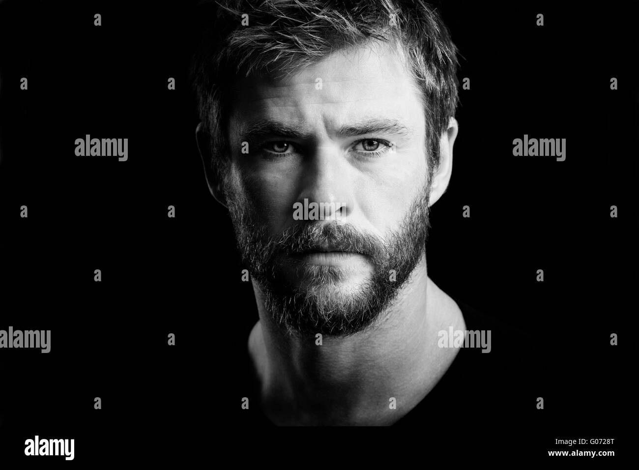 Actor chris hemsworth Black and White Stock Photos & Images - Alamy