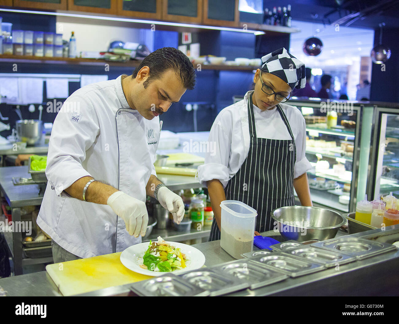 Mcdonalds restaurant food court shopping hi-res stock photography and ...