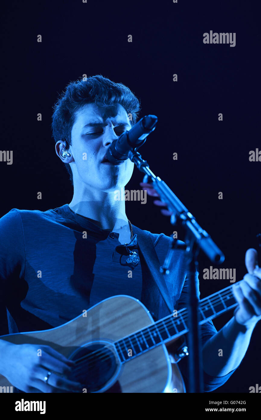 Madrid, Spain. 29th Apr, 2016. Canadian singer Shawn Mendes performs ...