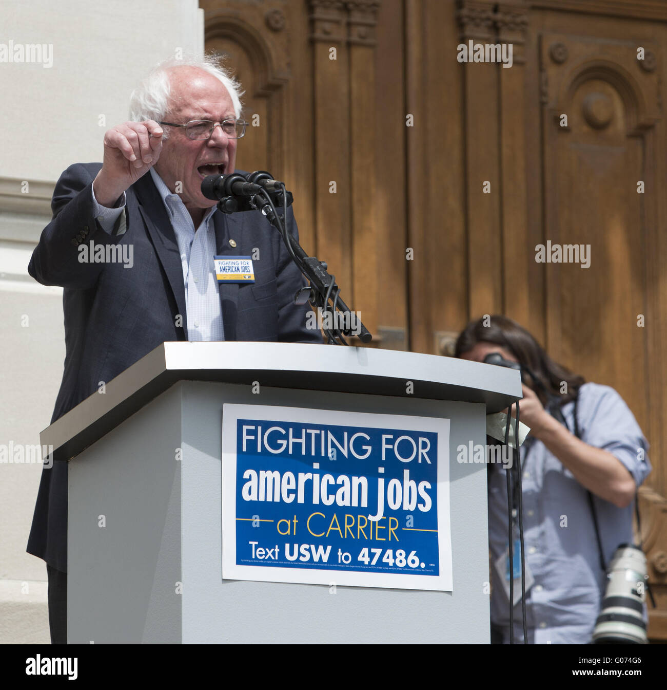 Indianapolis, Indiana, USA. 29th Apr, 2016. Democratic presidential ...