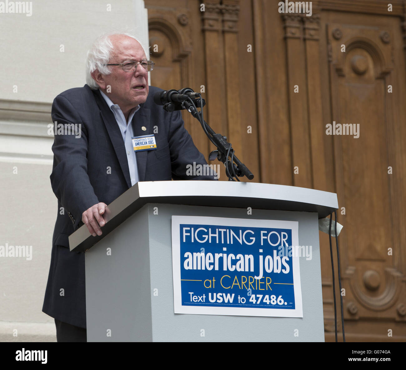Indianapolis, Indiana, USA. 29th Apr, 2016. Democratic presidential ...