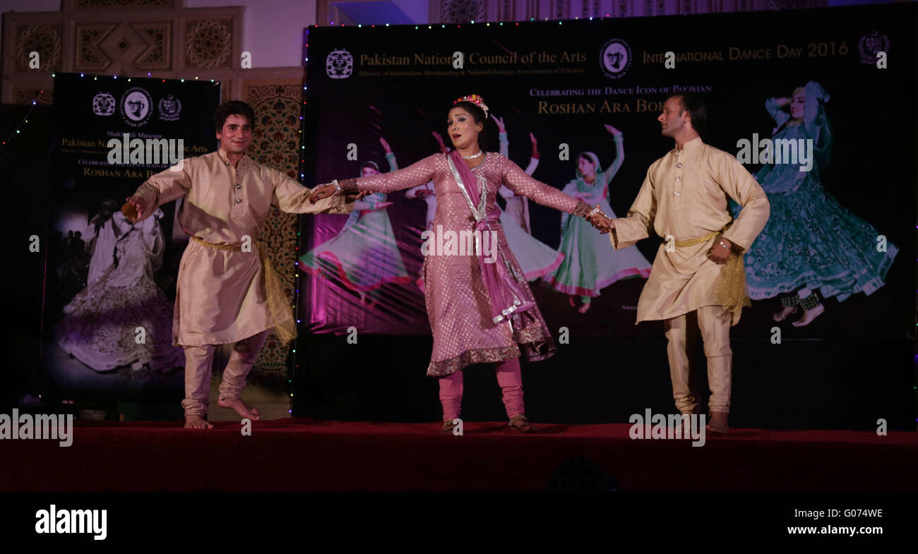 Pakistani dancers perform on the eve of International or World Dance ...