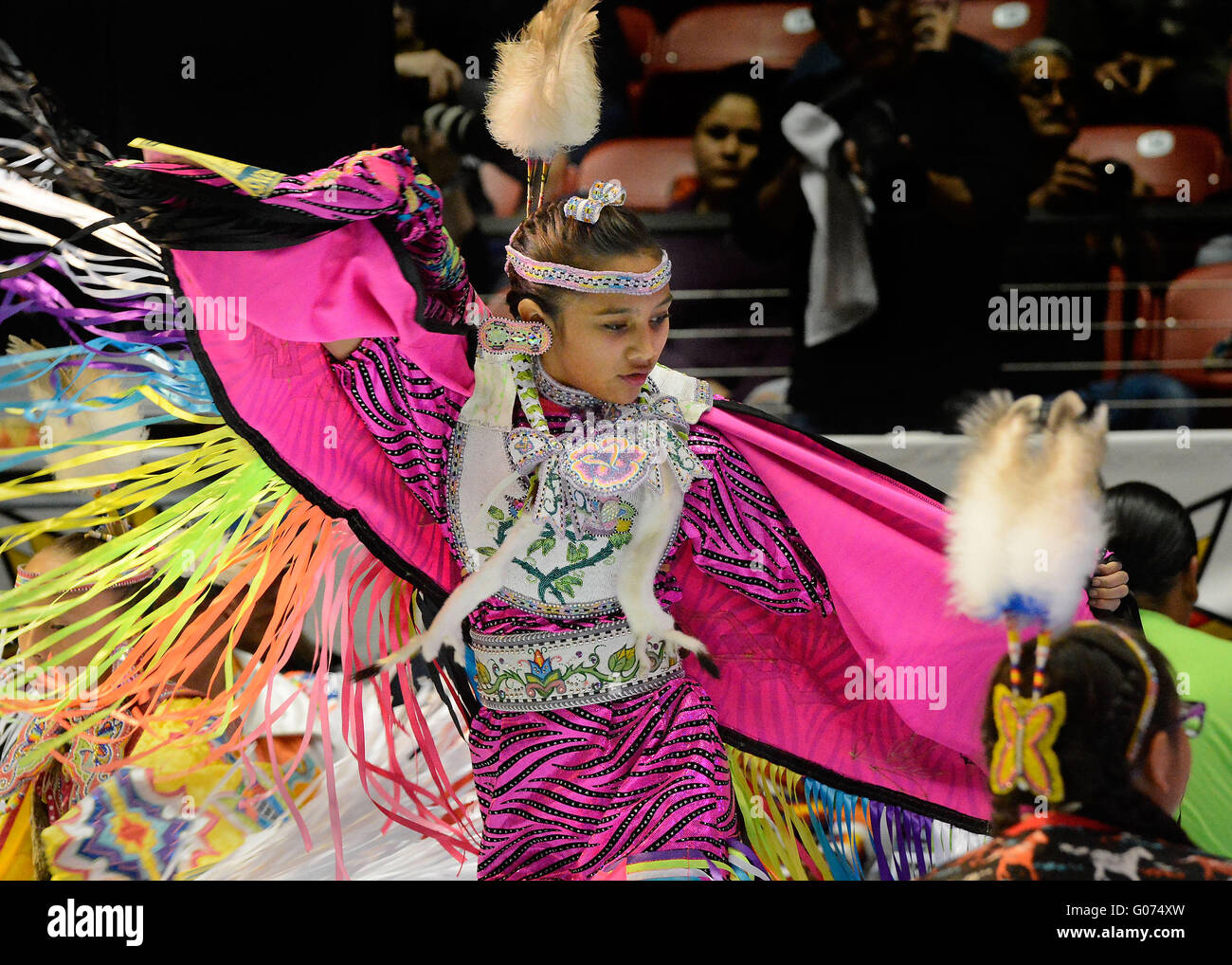 Albuquerque, NM, USA. 29th Apr, 2016. Tayli Yellowbird of Samson ...