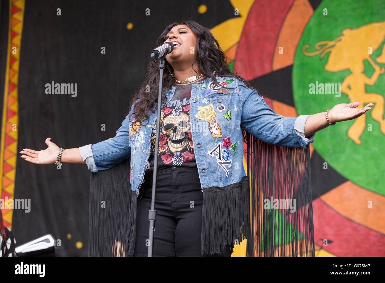 Jazmine Sullivan Stock Photos & Jazmine Sullivan Stock Images - Alamy