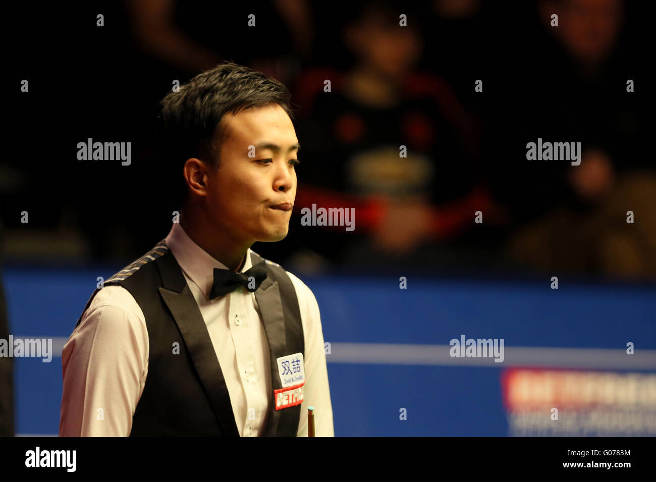 Sheffield. 30th Apr, 2016. Marco Fu of Hong Kong of China competes ...