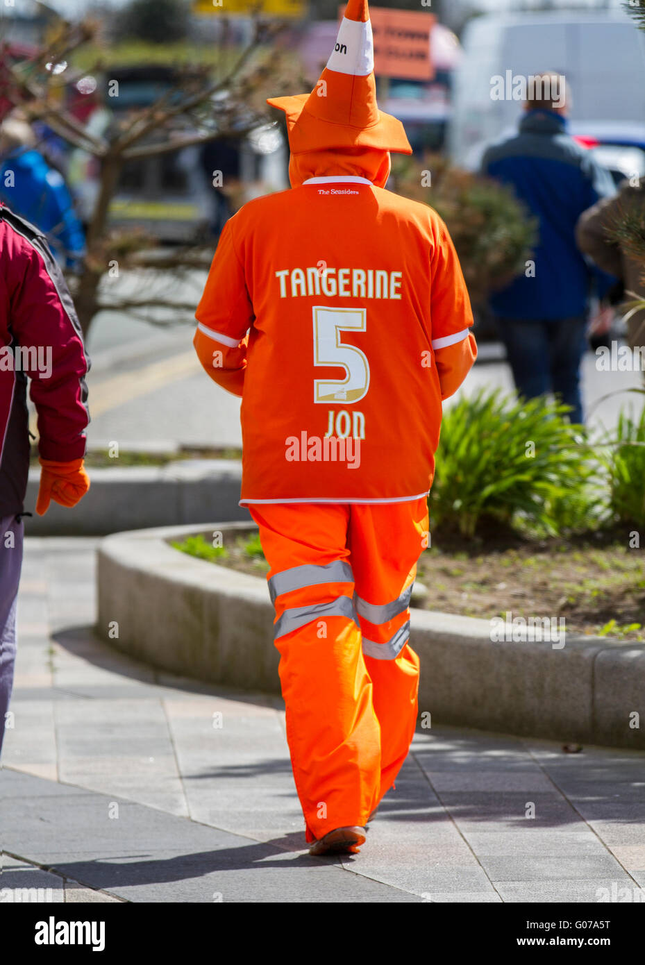 Lancashire police officers in blackpool hi-res stock photography and ...