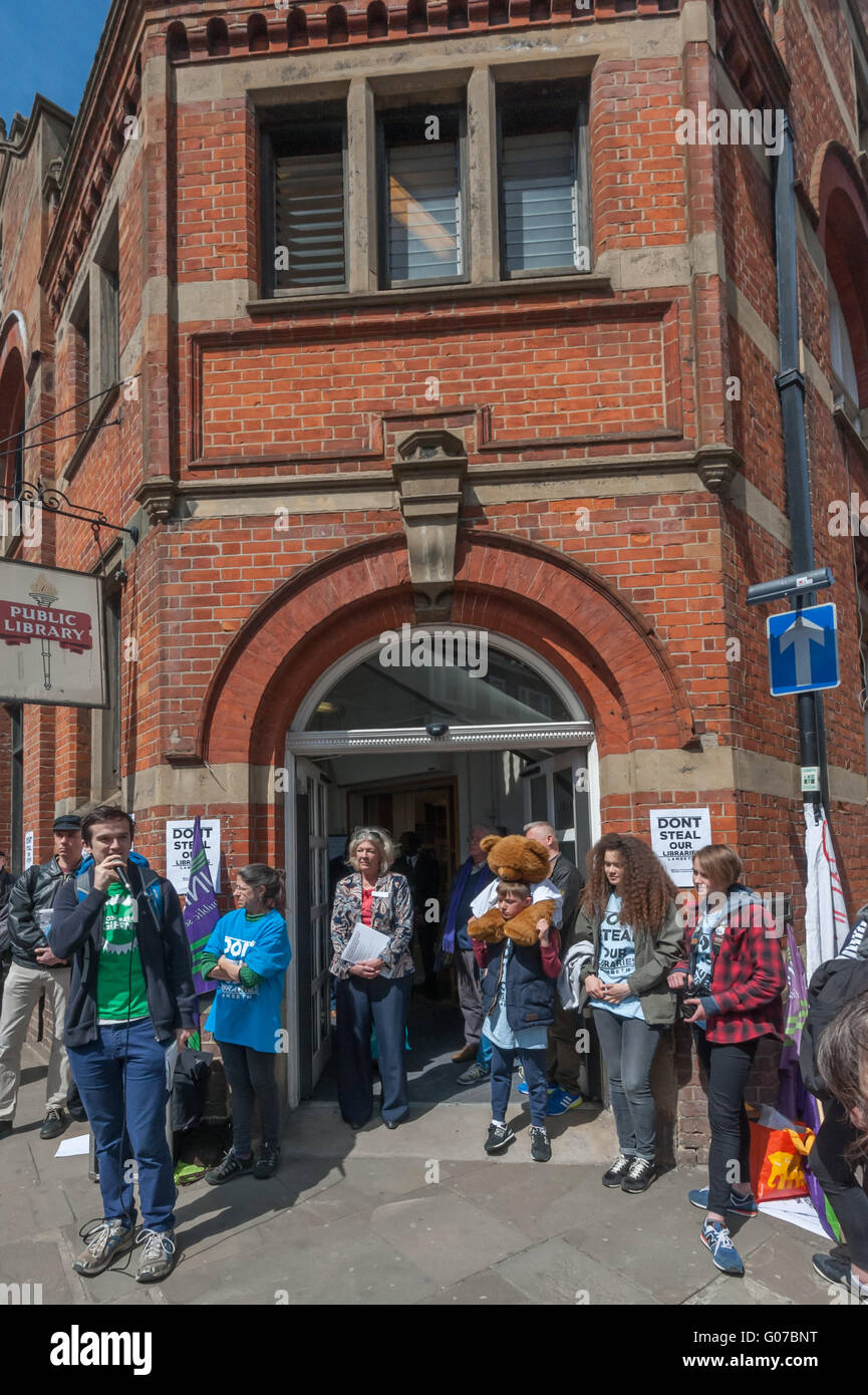 Waterloo library hi-res stock photography and images - Alamy