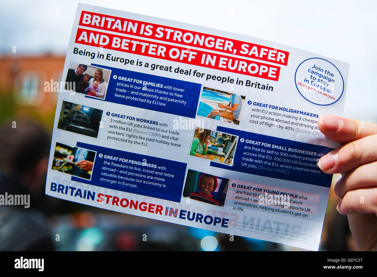 Campaign leaflet. Campaigners for Britain Stronger In Europe out in ...