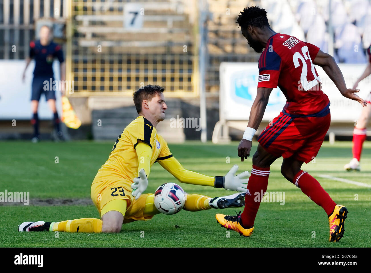 David banai hi-res stock photography and images - Alamy