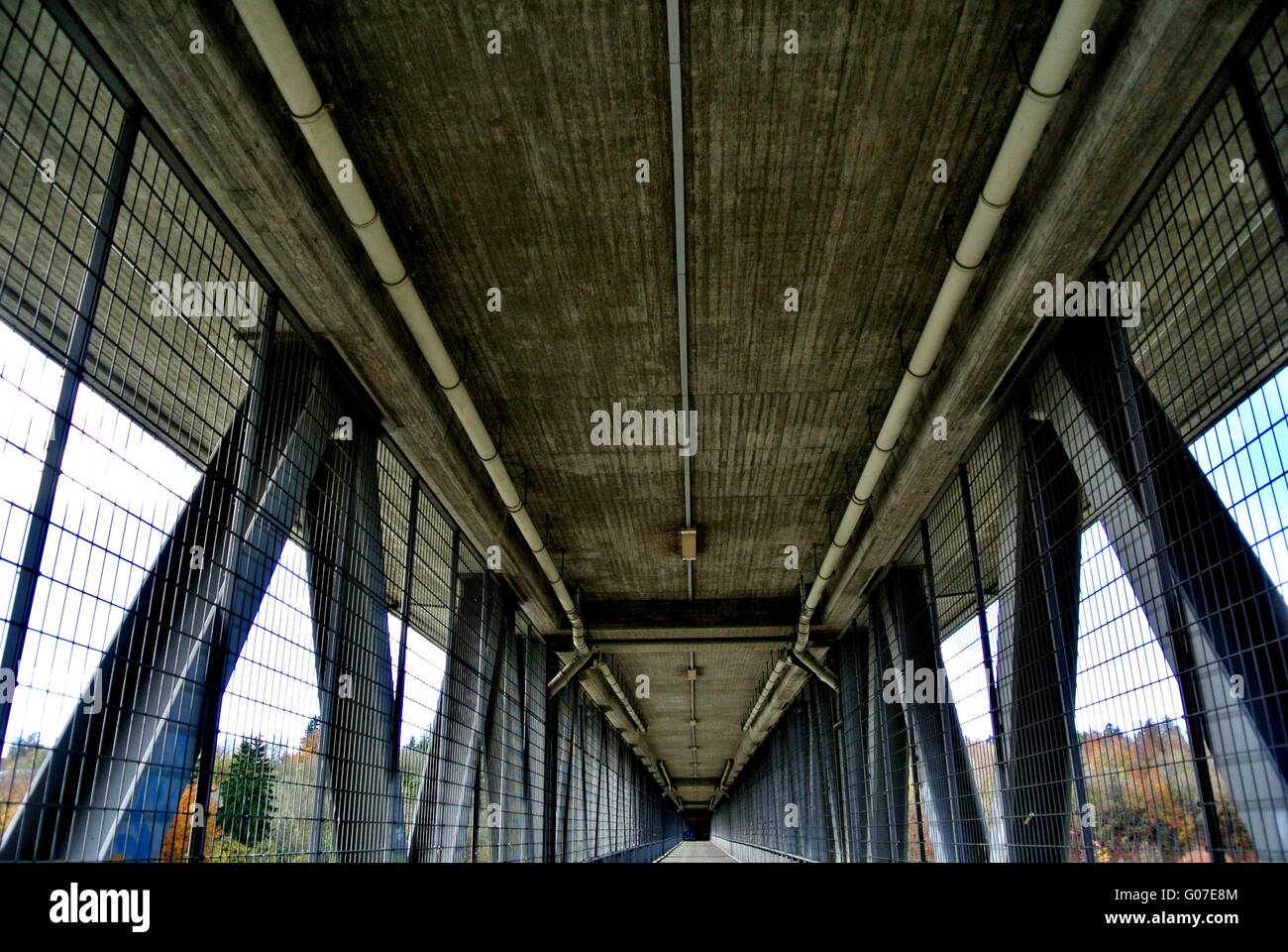 Bridge grating hi-res stock photography and images - Alamy