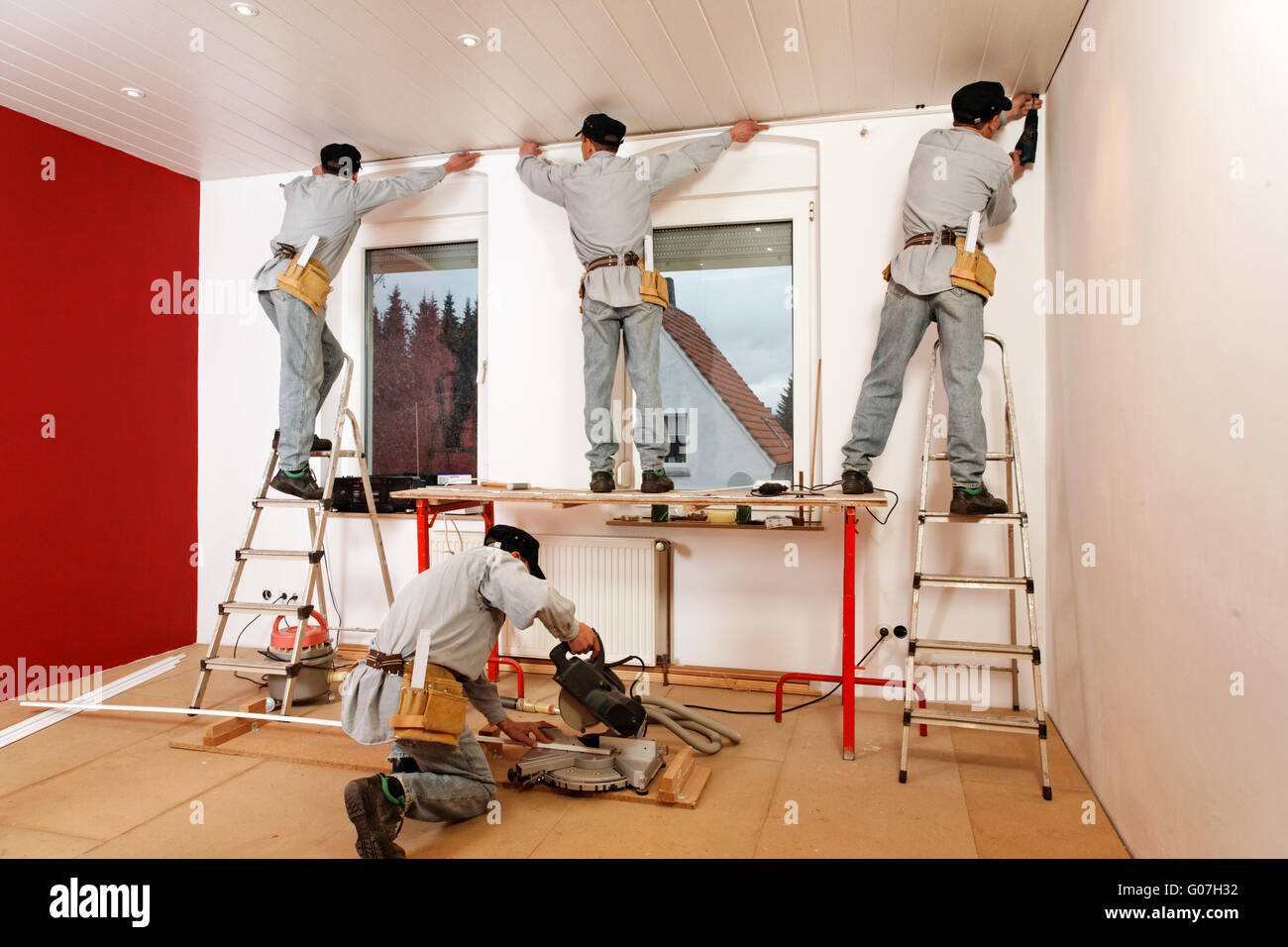 Crown Molding Installation Stock Photo - Alamy