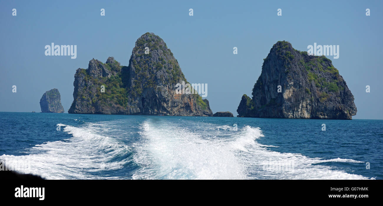limestone rocks at thailands coast on ko lanta Stock Photo - Alamy