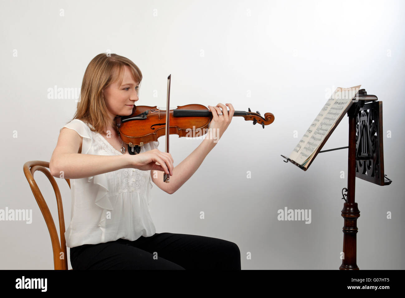 Playing the violin with the bow. Arco. playing position bowing Stock ...