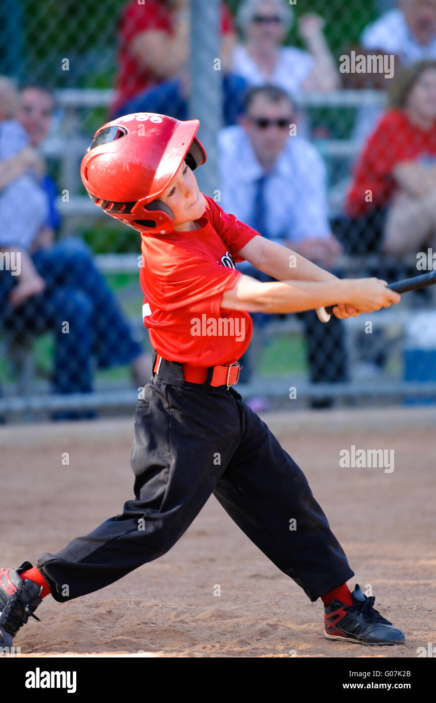 little league batter Stock Photo - Alamy