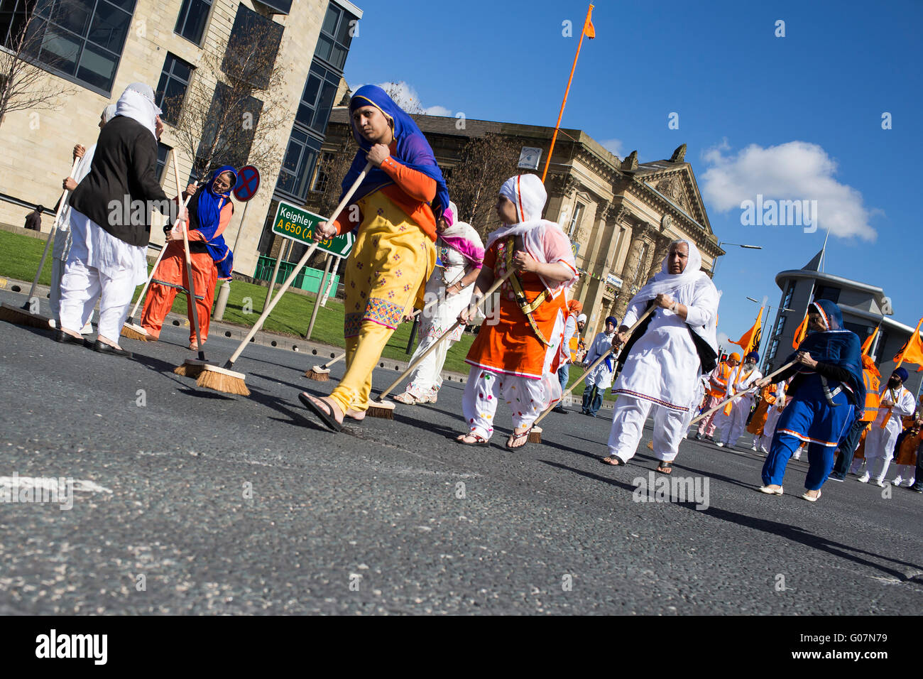 Sikh parade hi-res stock photography and images - Alamy