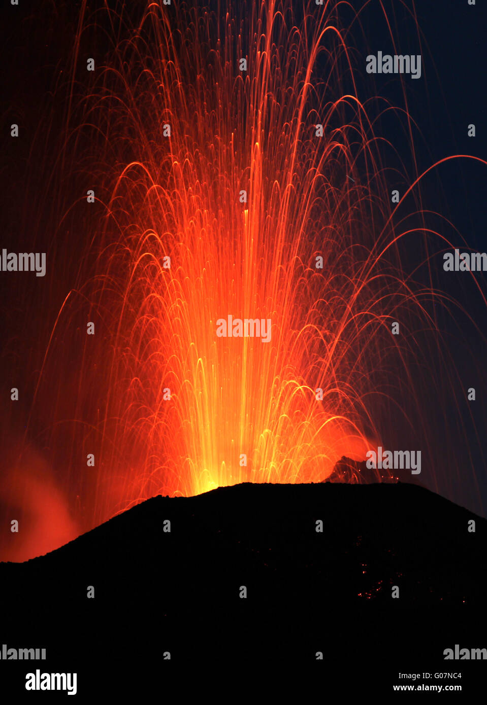 Vulkanische eruptionen hi-res stock photography and images - Alamy