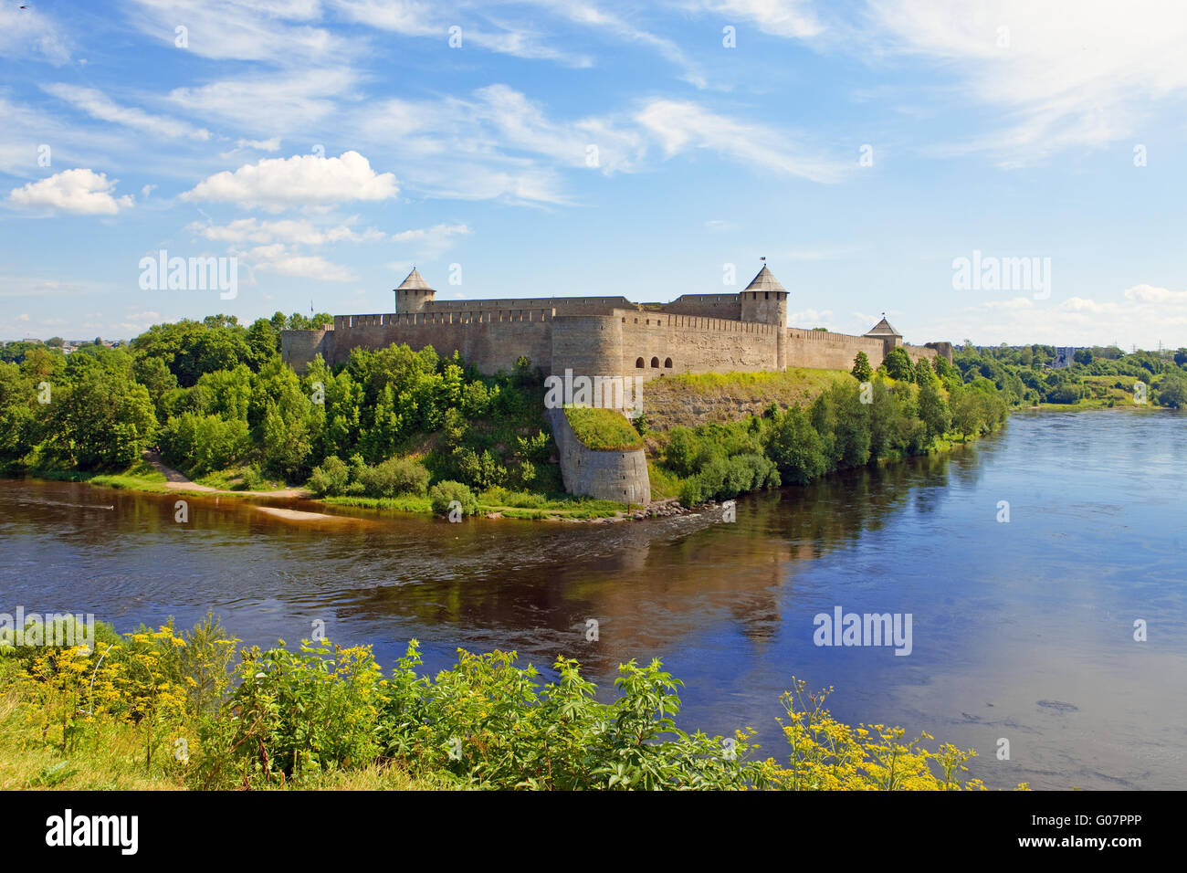 Ivangorod fortress at the border of Russia and Est Stock Photo - Alamy