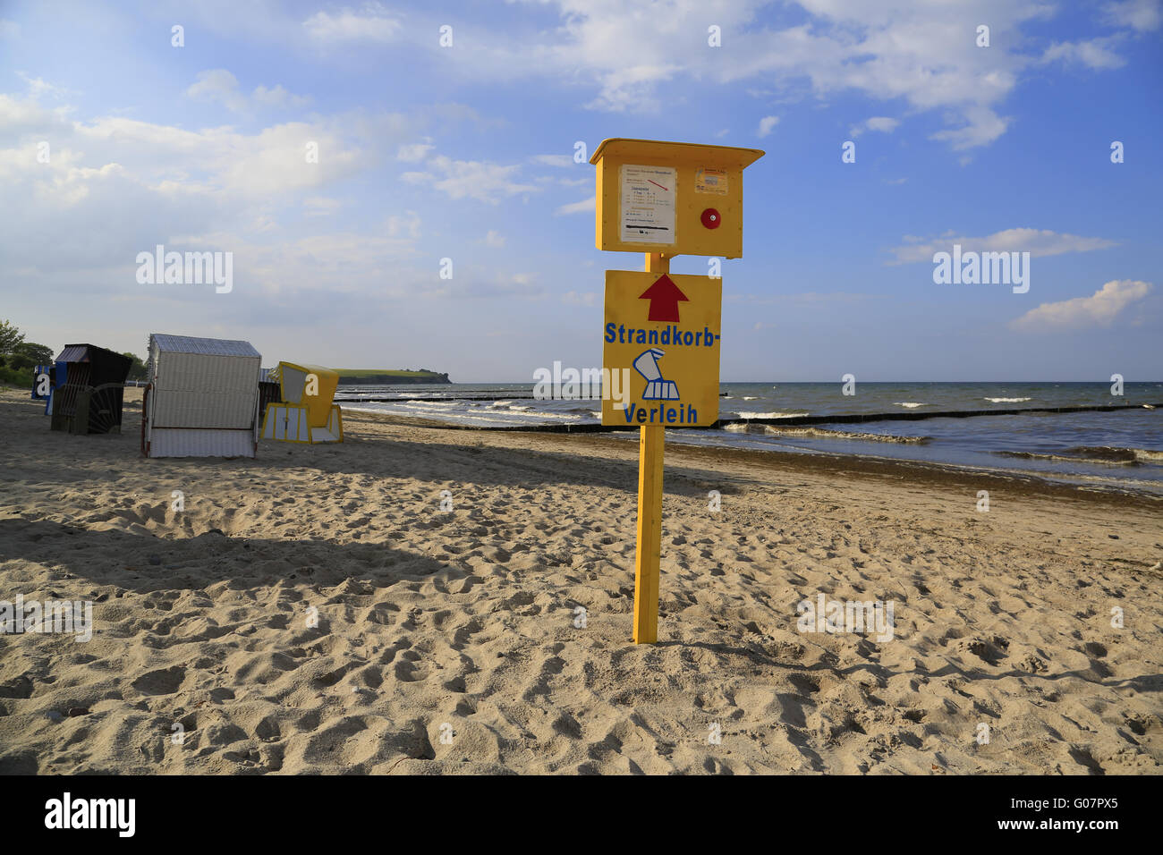 Sign post on a beach Stock Photo - Alamy