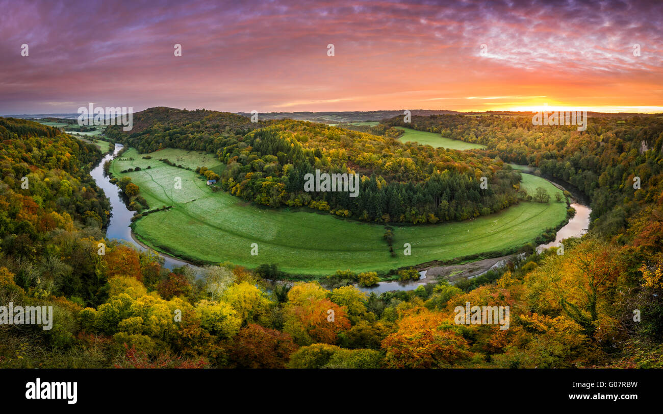 River wye symonds yat sunrise hi-res stock photography and images - Alamy
