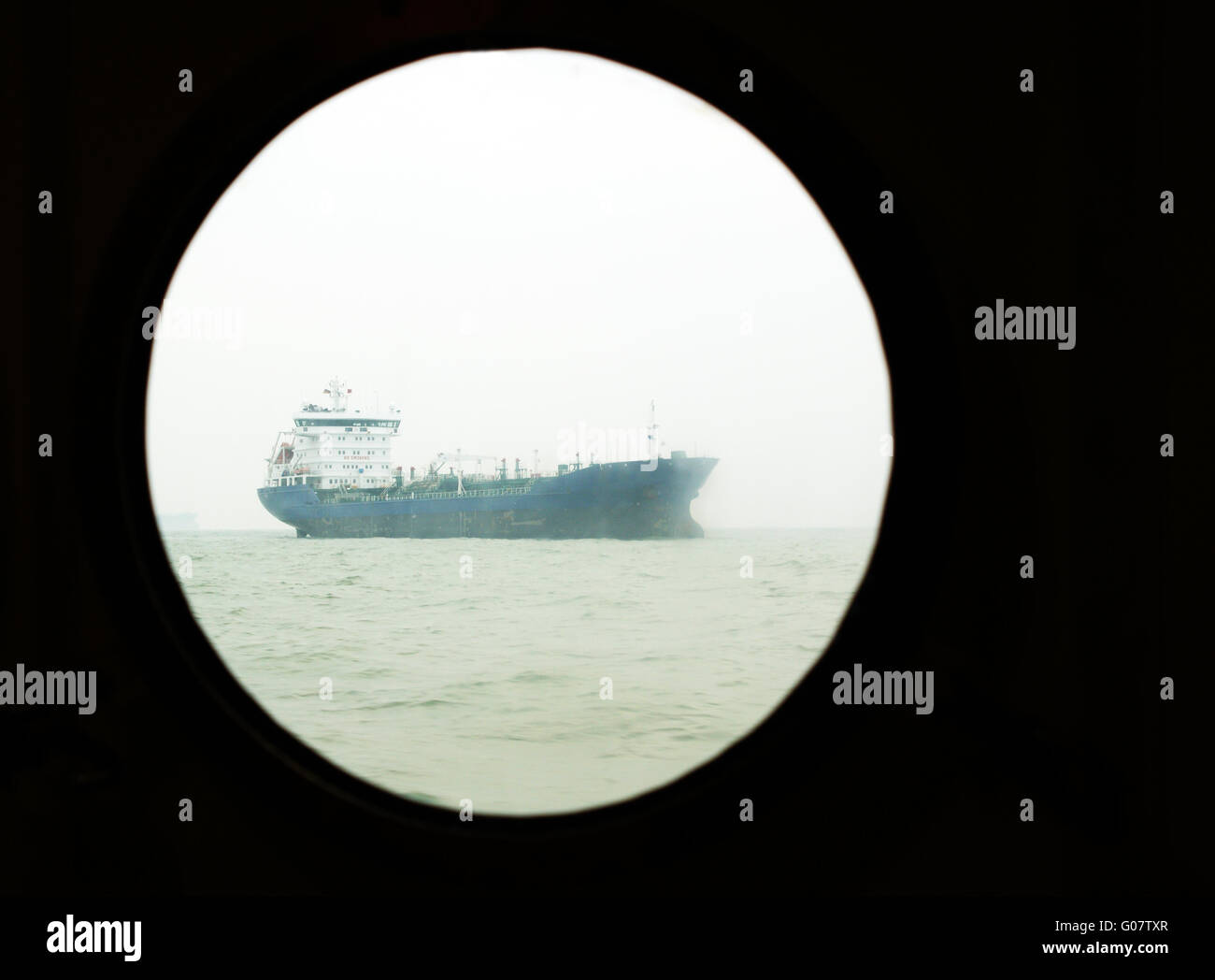 Ship passage to hi-res stock photography and images - Alamy