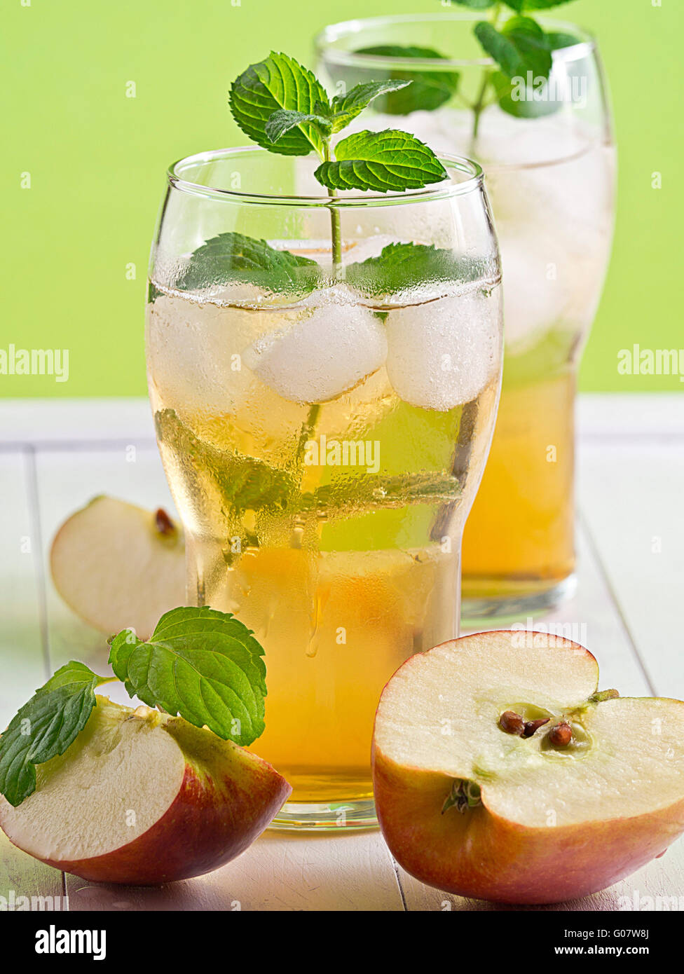 Wood apple juice hi-res stock photography and images - Alamy