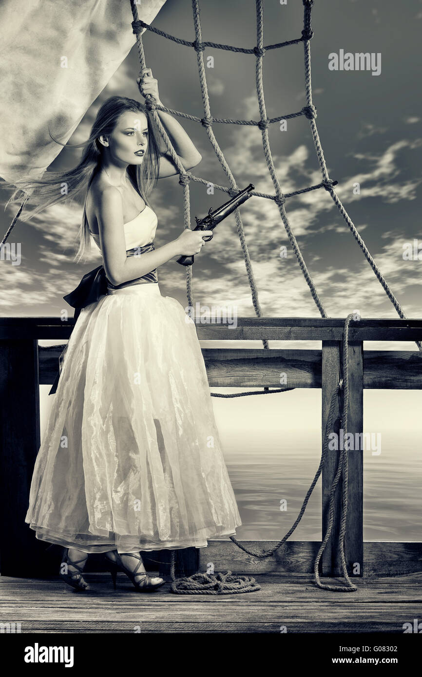 Beautiful woman pirate hi-res stock photography and images - Alamy