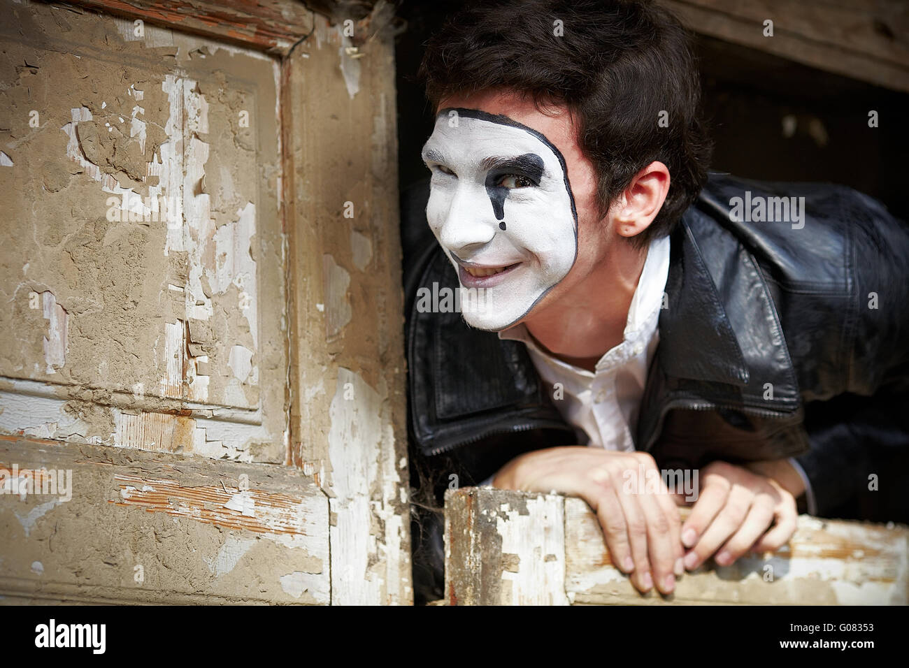 Mime make up hi-res stock photography and images - Alamy