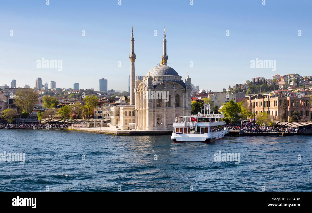 Ortakoy mosque and boat Stock Photo - Alamy