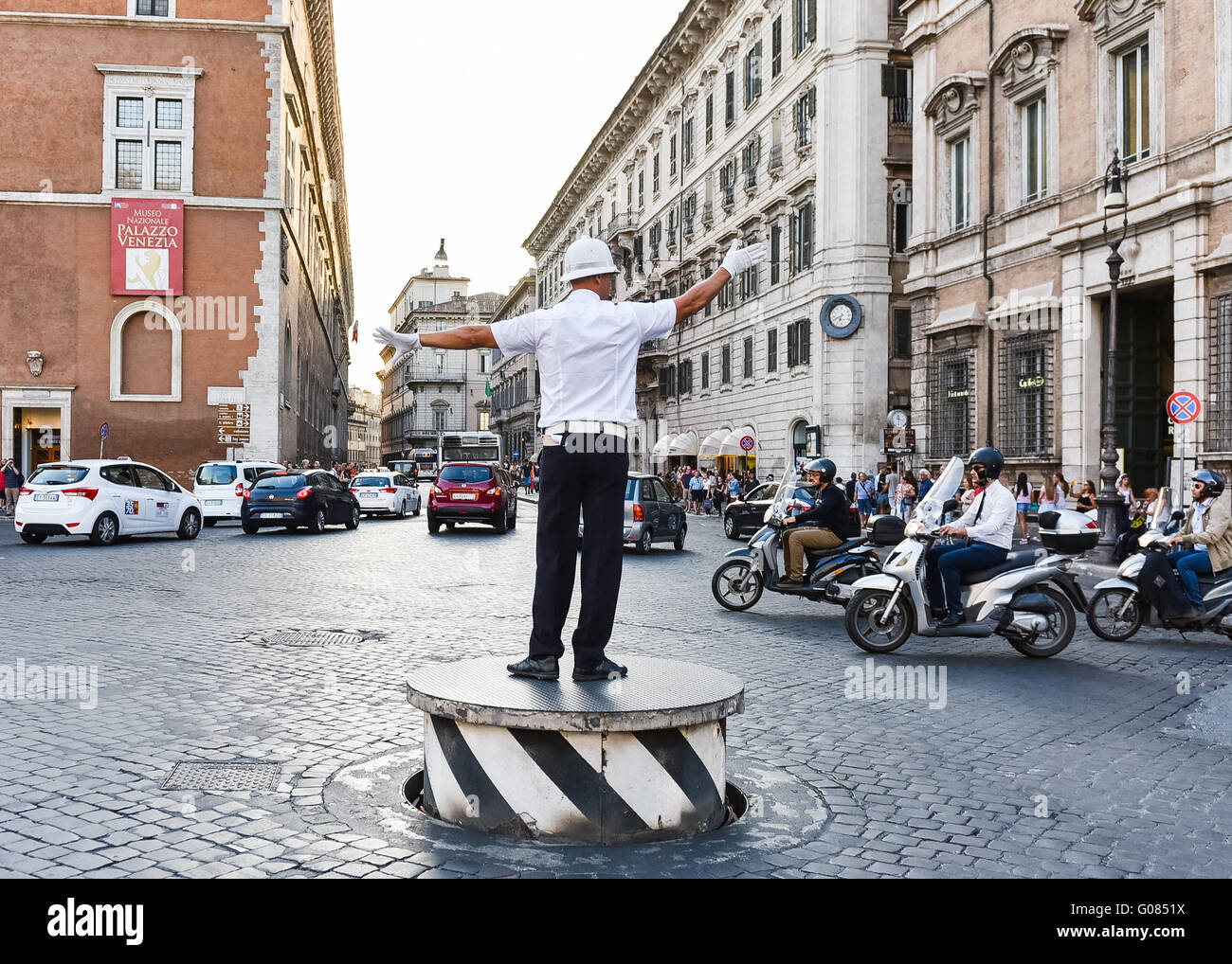 Italian Police Man Stock Photo - Alamy