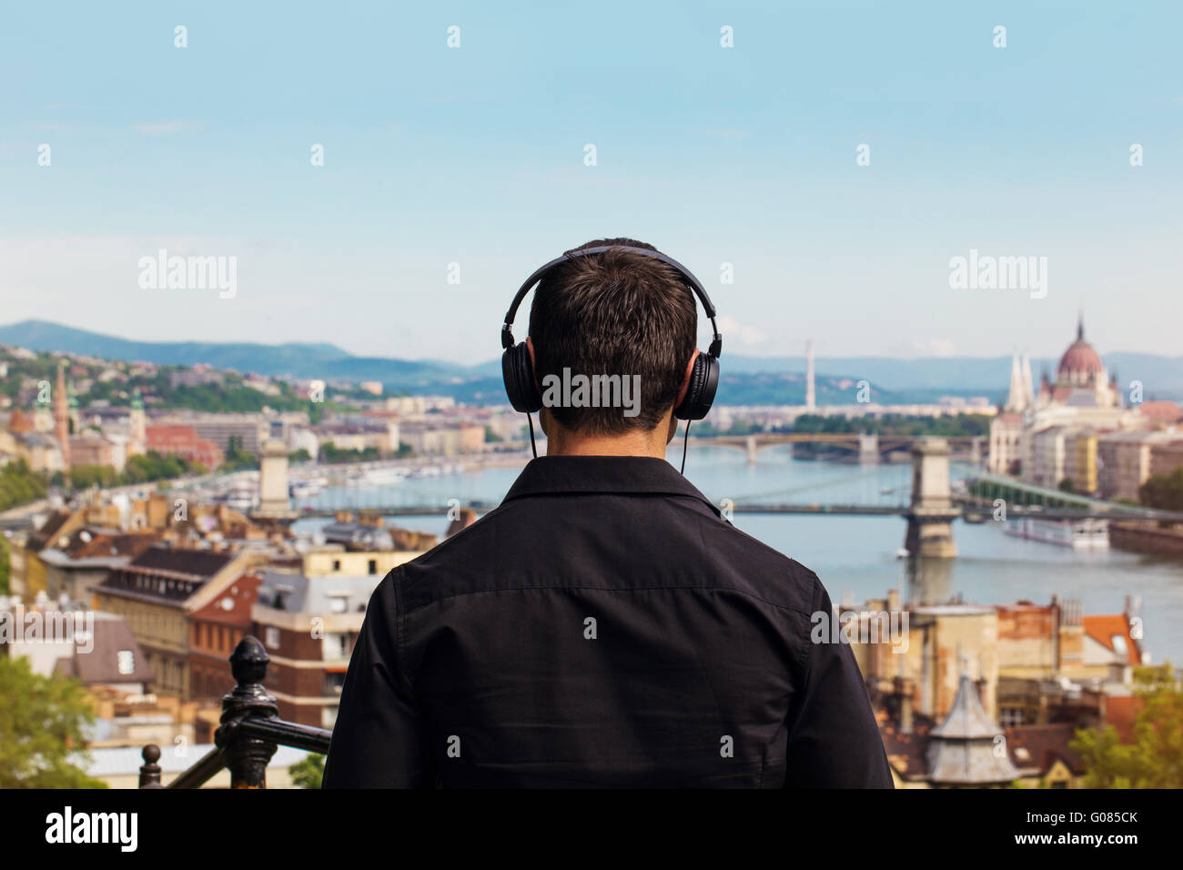 Back view young stylish man hi-res stock photography and images - Alamy