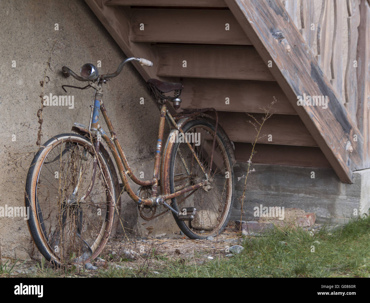 Old lost bike hi-res stock photography and images - Alamy