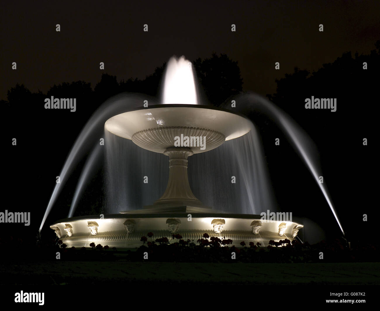 Warshaw hi-res stock photography and images - Alamy