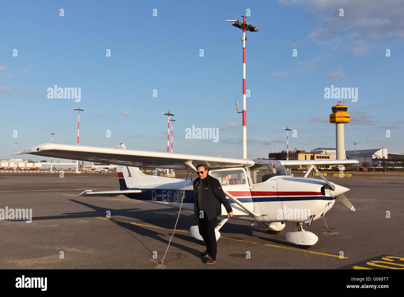 Private pilot hi-res stock photography and images - Alamy