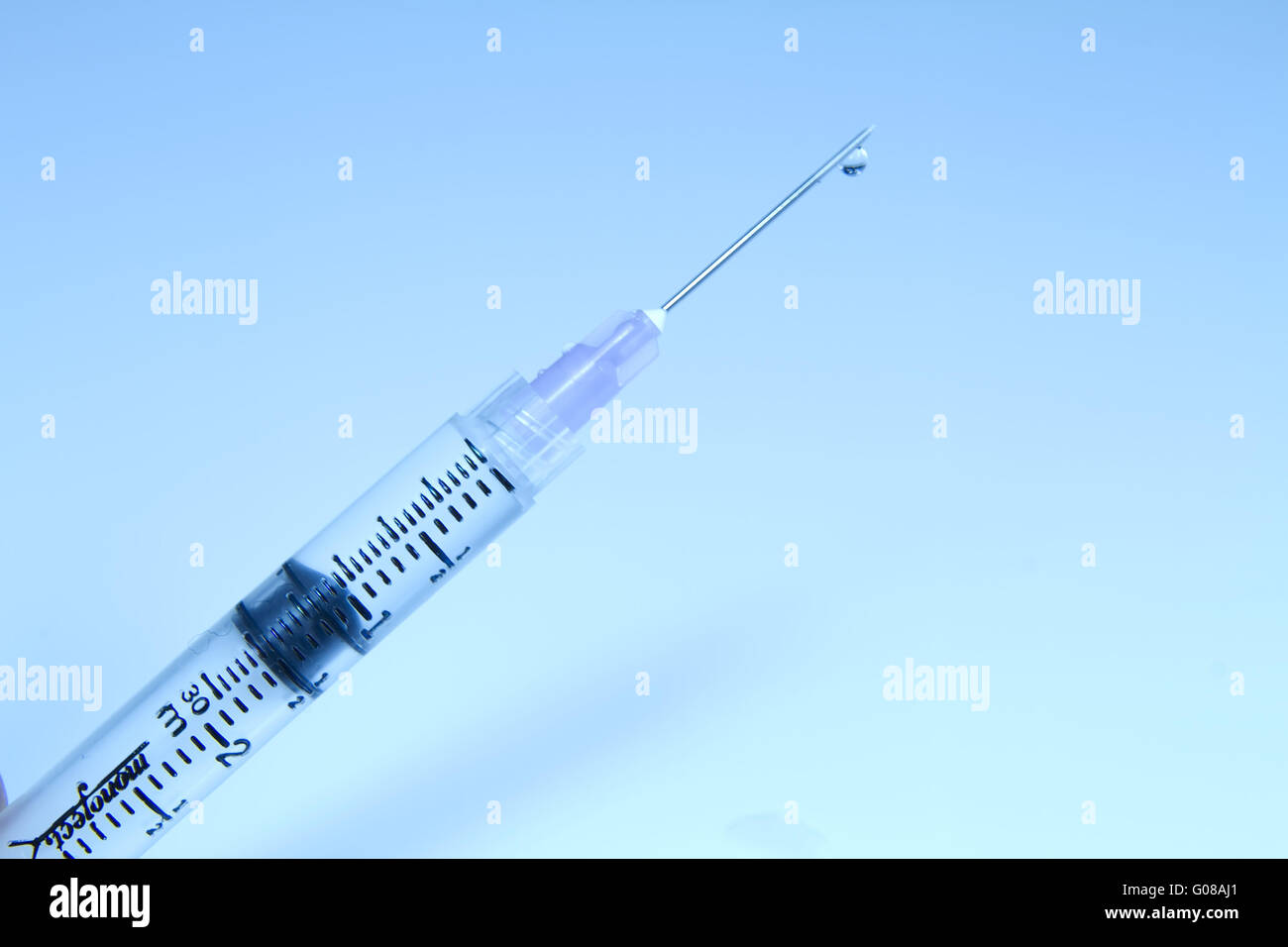 Syringe side view hi-res stock photography and images - Alamy