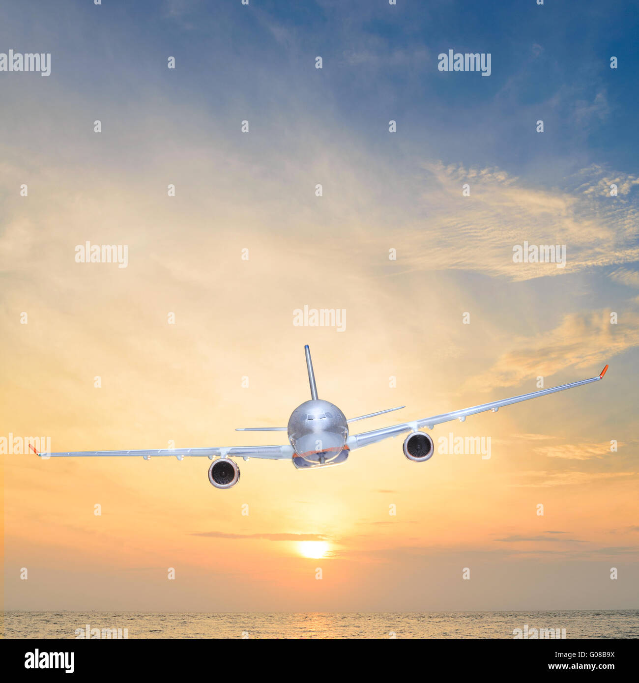 Airplane sunset hi-res stock photography and images - Alamy