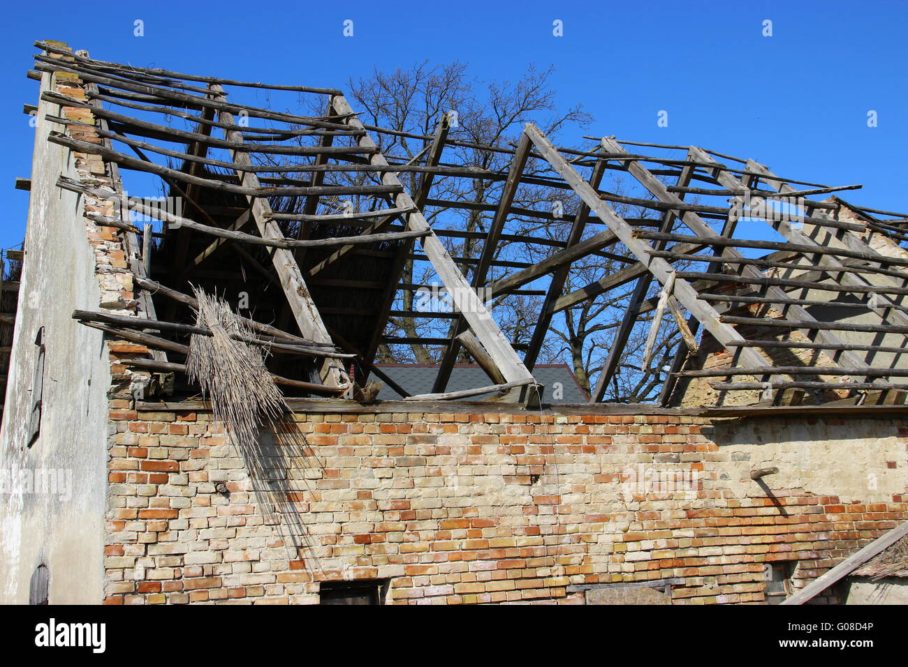 Decayed roof hi-res stock photography and images - Alamy