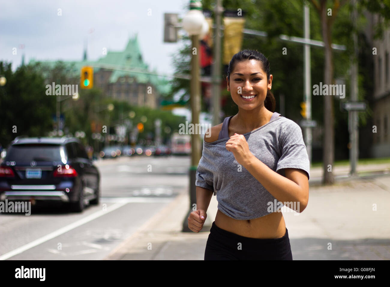 Alone on a busy city hi-res stock photography and images - Alamy