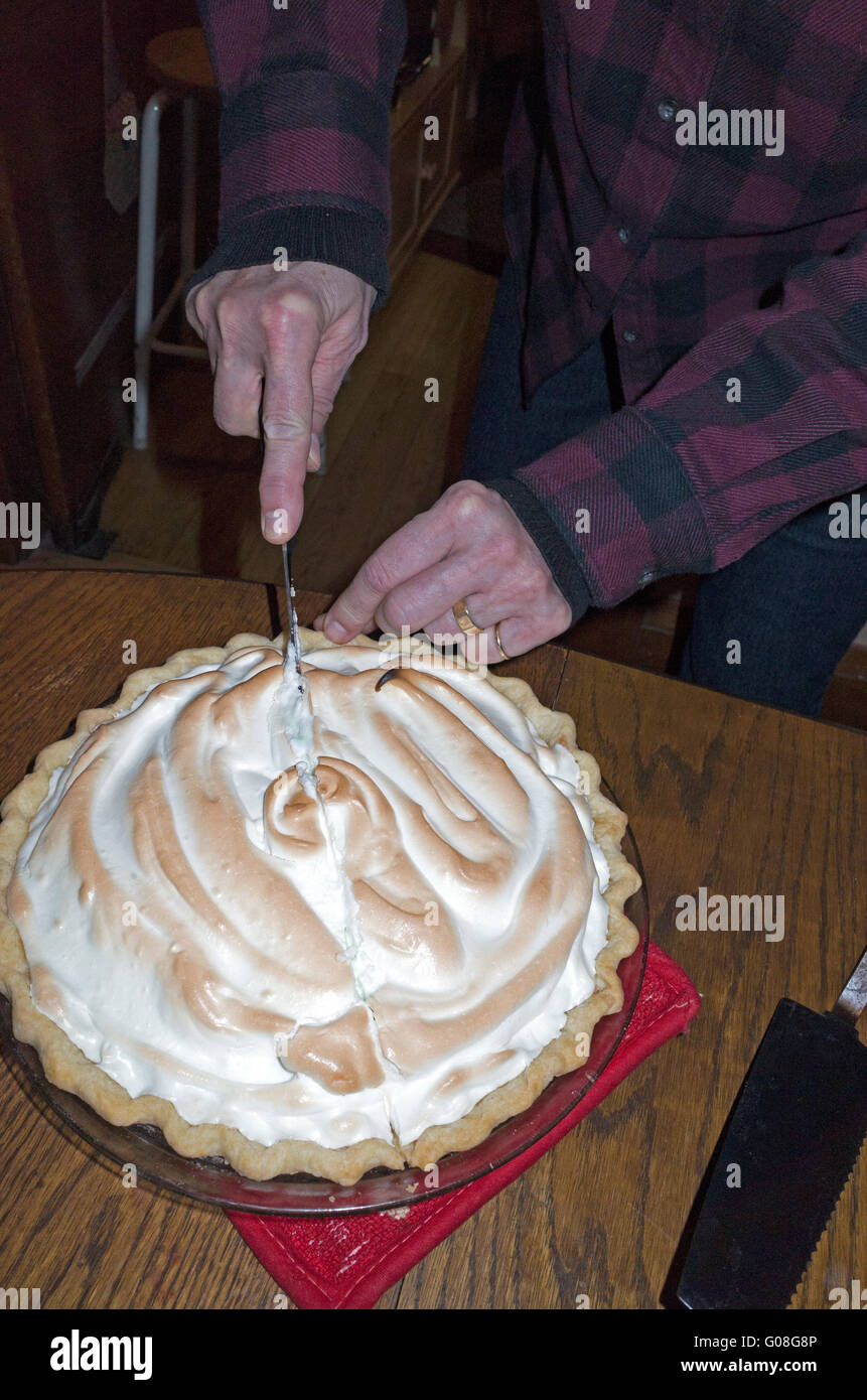 Cutting into a pie hi-res stock photography and images - Alamy