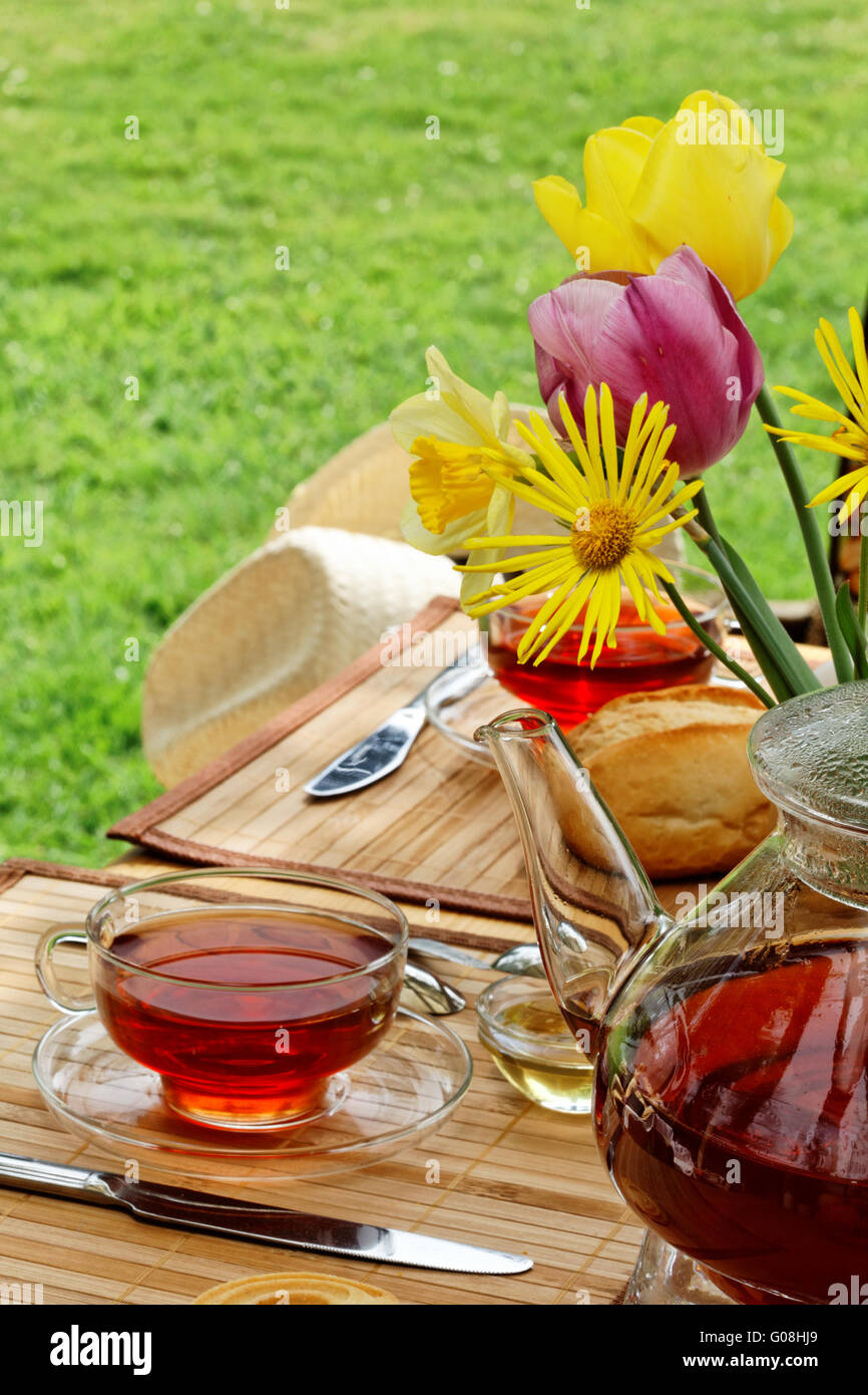 Breakfast in the garden Stock Photo - Alamy