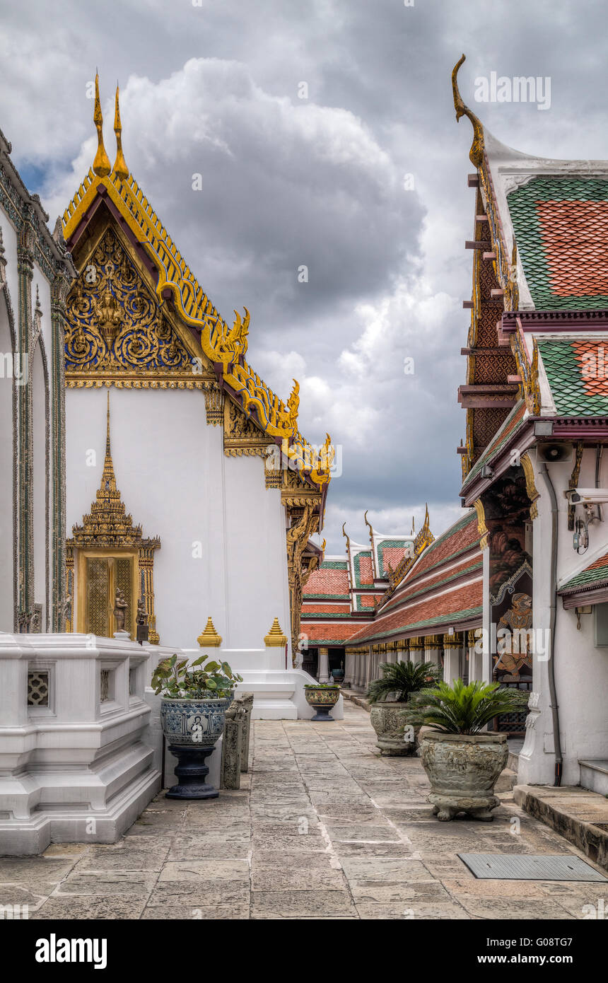 Buildings of the Temple of the Emerald Buddha complex Stock Photo - Alamy