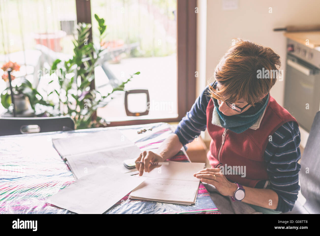 Work one person hi-res stock photography and images - Alamy