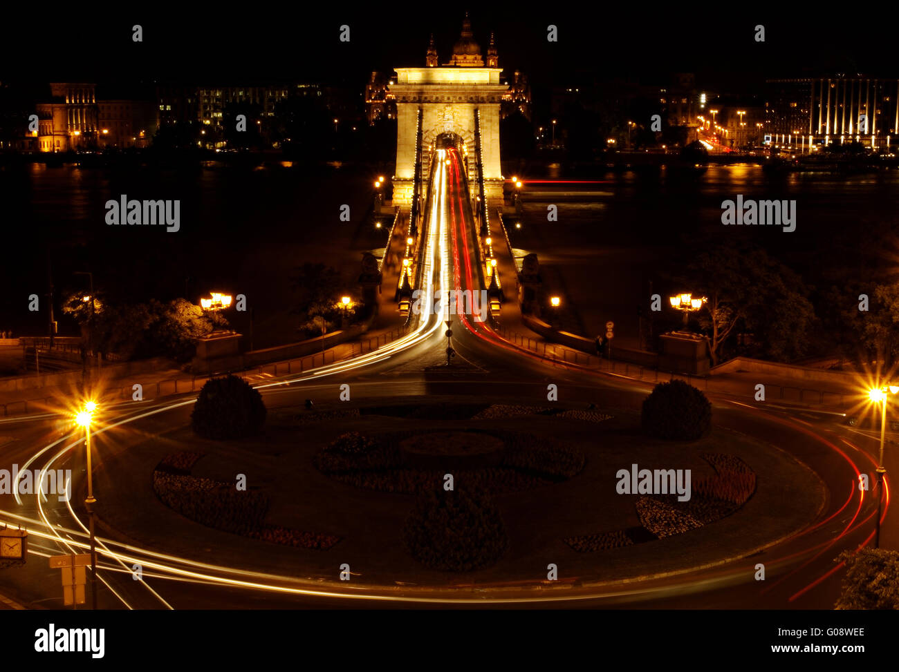 Night image with traffic of the hungarian chain Bridge extremly high ...